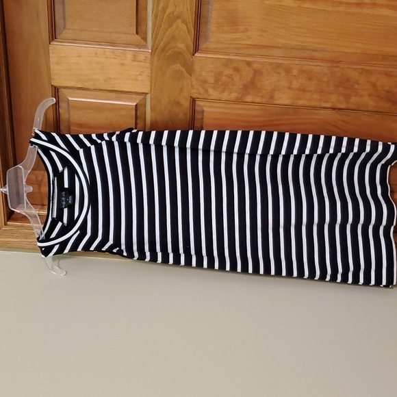 august silk | Dresses | August Silk Dress | Poshmark